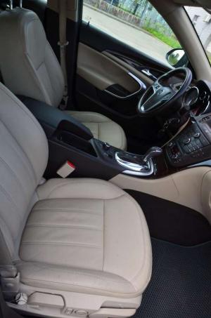 Grey Opel Insignia 2010 in Siauliai, with an engine capacity of 1.96 L and mileage of 290 thousand km for 3100 €, photo 29 on AUTOMOTO.COM.LV