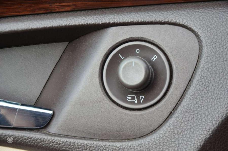Grey Opel Insignia 2010 in Siauliai, with an engine capacity of 1.96 L and mileage of 290 thousand km for 3100 €, photo 33 on AUTOMOTO.COM.LV