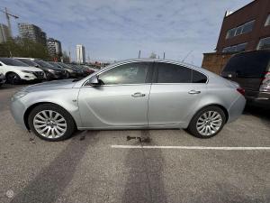 Grey Opel Insignia 2010 in Vilnius, with an engine capacity of 2.00 L and mileage of 289 thousand km for 1600 €, photo 3 on AUTOMOTO.COM.LV