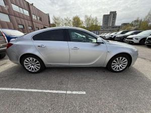 Grey Opel Insignia 2010 in Vilnius, with an engine capacity of 2.00 L and mileage of 289 thousand km for 1600 €, photo 6 on AUTOMOTO.COM.LV