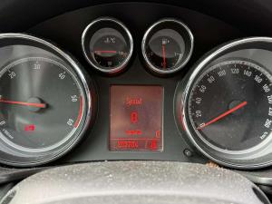 Grey Opel Insignia 2010 in Vilnius, with an engine capacity of 2.00 L and mileage of 289 thousand km for 1600 €, photo 10 on AUTOMOTO.COM.LV