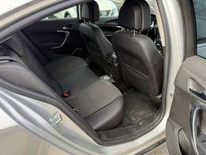 Grey Opel Insignia 2010 in Vilnius, with an engine capacity of 2.00 L and mileage of 289 thousand km for 1600 €, photo 13 on AUTOMOTO.COM.LV