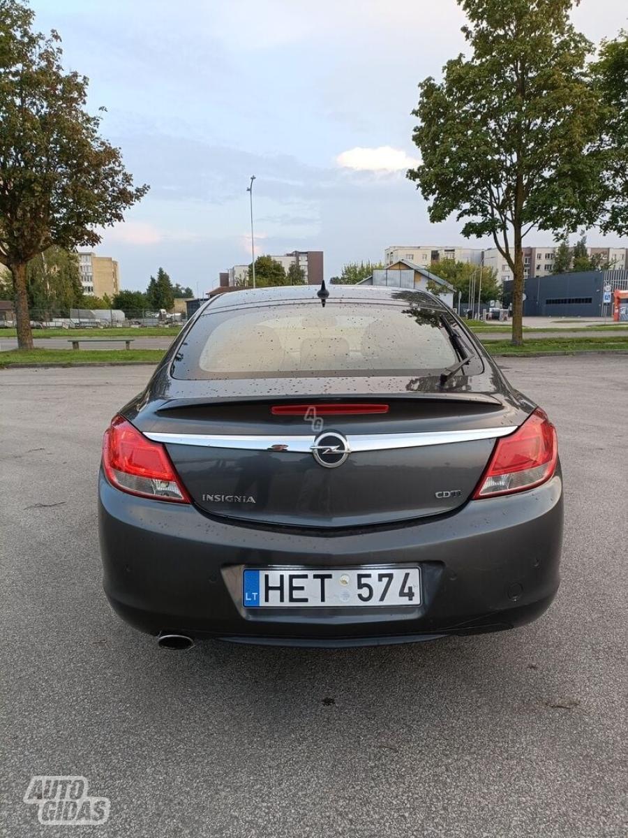 Pelēks Opel Insignia 2010 Panevēža, ar dzinēja tilpumu 2.00 L un nobraukumu 360 tūkst. km par 1650 €, foto 5 vietnē AUTOMOTO.COM.LV
