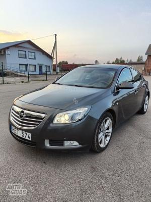 Grey Opel Insignia 2010 in Panevezys, with an engine capacity of 2.00 L and mileage of 360 thousand km for 1650 €, photo  on AUTOMOTO.COM.LV