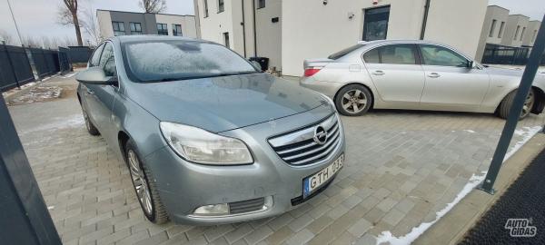 Pelēks Opel Insignia 2011 Viļņa, ar dzinēja tilpumu 2.00 L un nobraukumu 240 tūkst. km par 3000 €, foto 2 vietnē AUTOMOTO.COM.LV