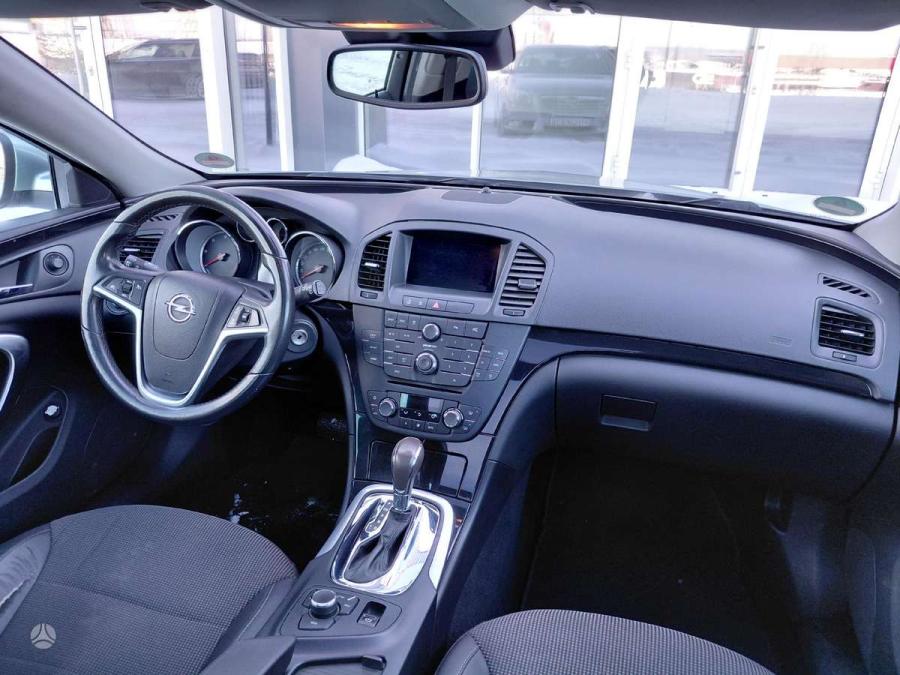 Pelēks Opel Insignia 2011 Viļņa, ar dzinēja tilpumu 1.96 L un nobraukumu 232 tūkst. km par 4000 €, foto 11 vietnē AUTOMOTO.COM.LV