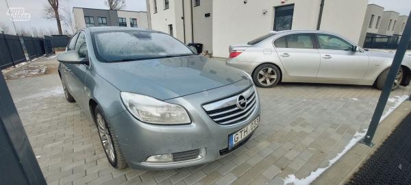 Grey Opel Insignia 2011 in Vilnius, with an engine capacity of 2.00 L and mileage of 240 thousand km for 2000 €, photo 2 on AUTOMOTO.COM.LV