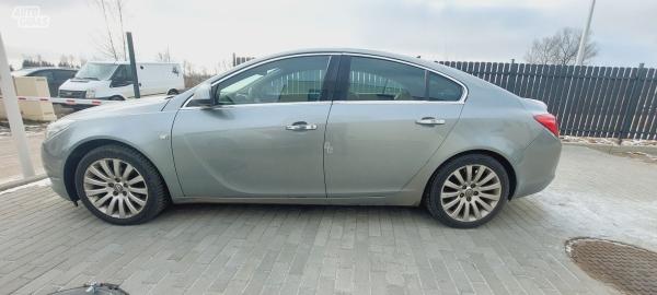 Grey Opel Insignia 2011 in Vilnius, with an engine capacity of 2.00 L and mileage of 240 thousand km for 2000 €, photo 6 on AUTOMOTO.COM.LV