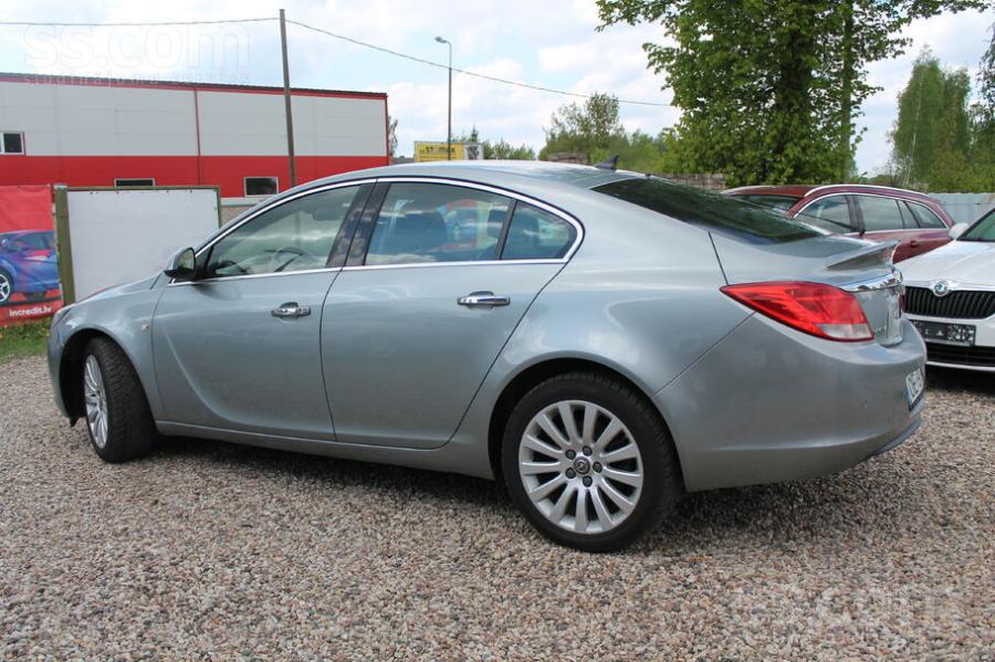 Pelēks Opel Insignia 2011 Daugavpils, ar dzinēja tilpumu 2.00 L un nobraukumu 262 tūkst. km par 4090 €, foto 5 vietnē AUTOMOTO.COM.LV