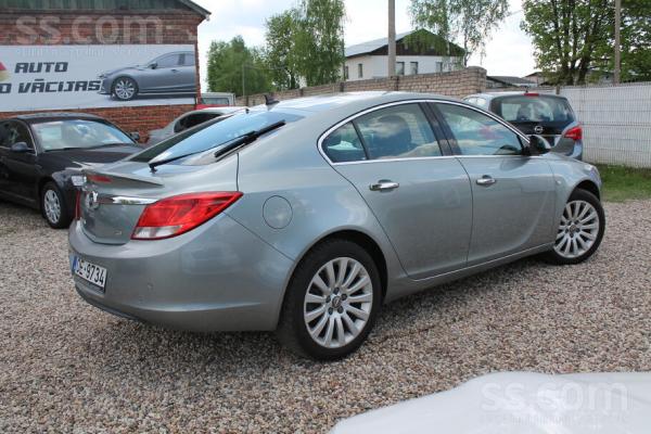 Pelēks Opel Insignia 2011 Daugavpils, ar dzinēja tilpumu 2.00 L un nobraukumu 262 tūkst. km par 4090 €, foto 7 vietnē AUTOMOTO.COM.LV