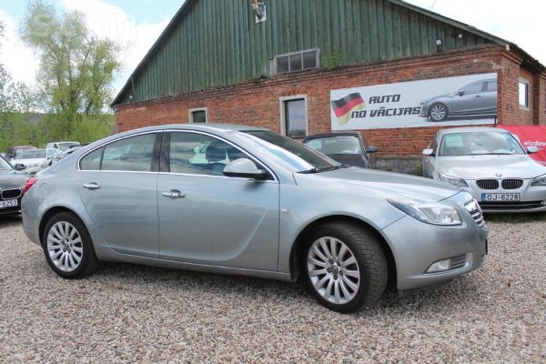 Pelēks Opel Insignia 2011 Daugavpils, ar dzinēja tilpumu 2.00 L un nobraukumu 262 tūkst. km par 4090 €, foto 8 vietnē AUTOMOTO.COM.LV