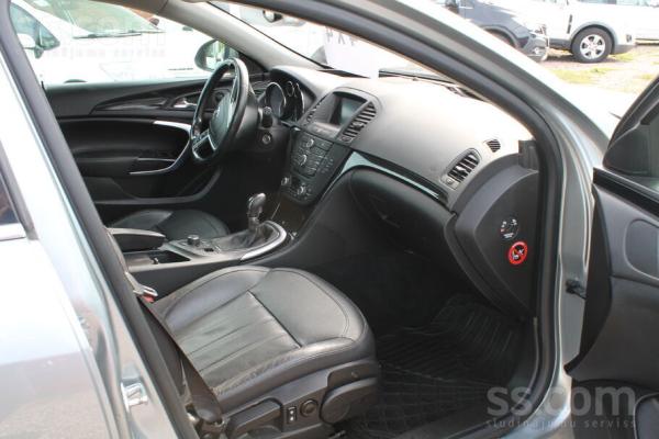 Pelēks Opel Insignia 2011 Daugavpils, ar dzinēja tilpumu 2.00 L un nobraukumu 262 tūkst. km par 4090 €, foto 9 vietnē AUTOMOTO.COM.LV