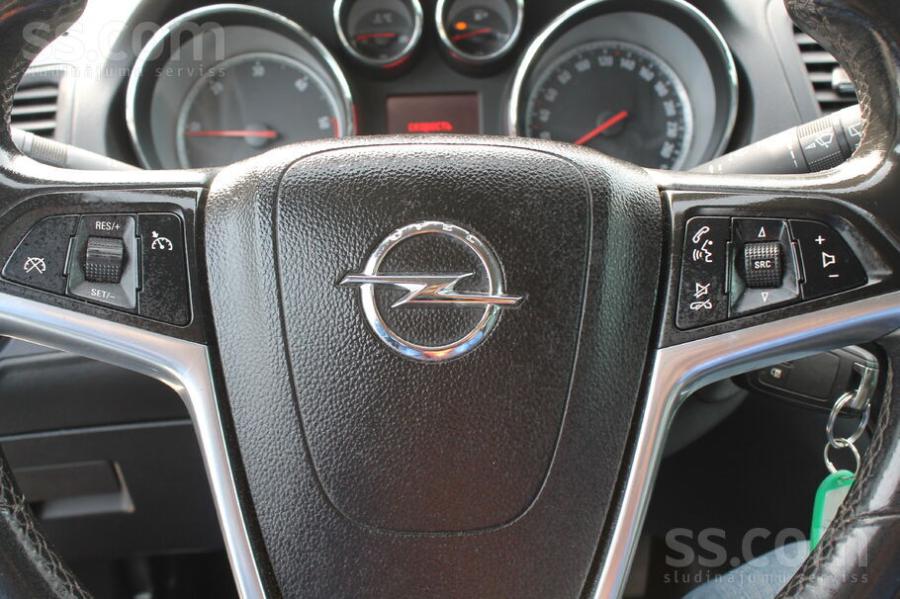 Pelēks Opel Insignia 2011 Daugavpils, ar dzinēja tilpumu 2.00 L un nobraukumu 262 tūkst. km par 4090 €, foto 23 vietnē AUTOMOTO.COM.LV