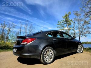 Pelēks Opel Insignia 2011 Rīga, ar dzinēja tilpumu 2.00 L un nobraukumu 216 tūkst. km par 1600 €, foto 4 vietnē AUTOMOTO.COM.LV