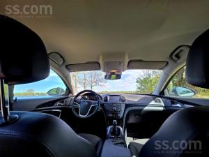 Pelēks Opel Insignia 2011 Rīga, ar dzinēja tilpumu 2.00 L un nobraukumu 216 tūkst. km par 1600 €, foto 6 vietnē AUTOMOTO.COM.LV