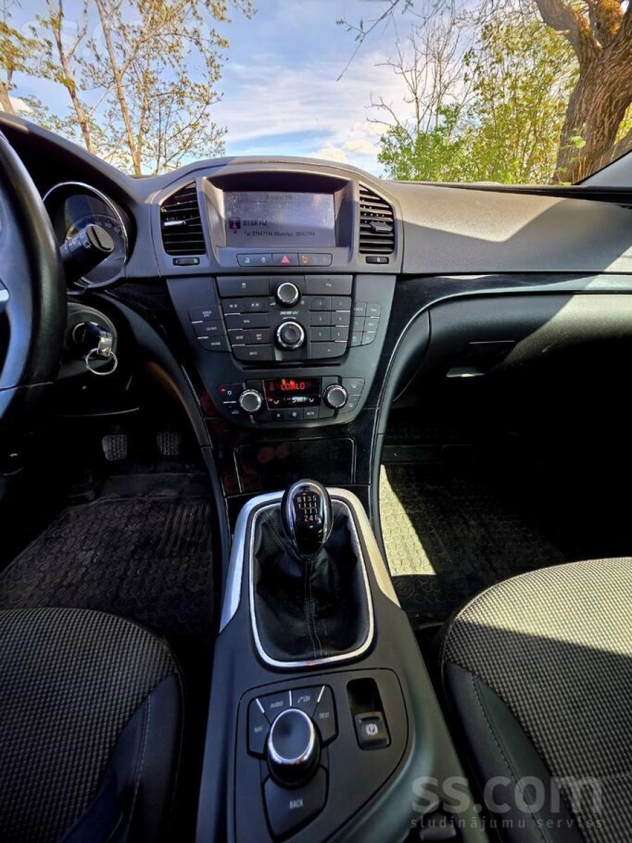 Pelēks Opel Insignia 2011 Rīga, ar dzinēja tilpumu 2.00 L un nobraukumu 216 tūkst. km par 1600 €, foto 9 vietnē AUTOMOTO.COM.LV