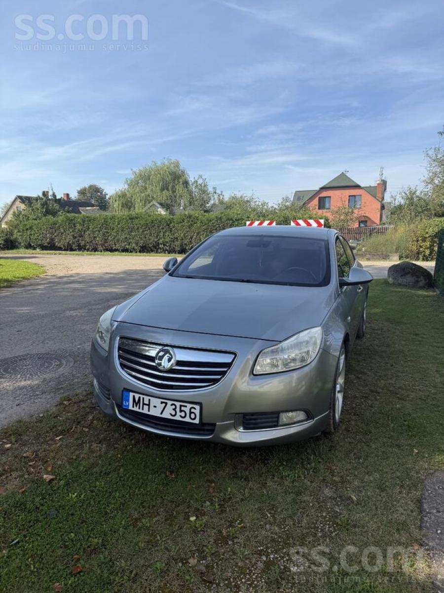 Pelēks Opel Insignia 2011 Jēkabpils, ar dzinēja tilpumu 2.00 L un nobraukumu 309 tūkst. km par 2200 €, foto 6 vietnē AUTOMOTO.COM.LV