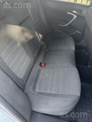 Pelēks Opel Insignia 2011 Jēkabpils, ar dzinēja tilpumu 2.00 L un nobraukumu 309 tūkst. km par 2200 €, foto 7 vietnē AUTOMOTO.COM.LV