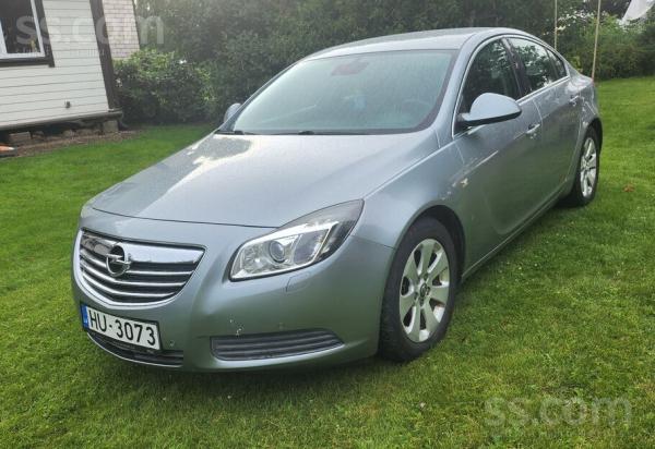 Pelēks Opel Insignia 2011 Saldus, ar dzinēja tilpumu 1.60 L un nobraukumu 139 tūkst. km par 3500 €, foto 1 vietnē AUTOMOTO.COM.LV