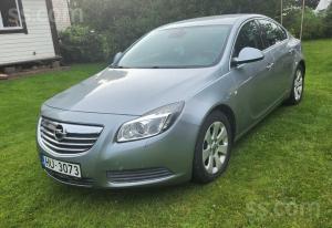 Pelēks Opel Insignia 2011 Saldus, ar dzinēja tilpumu 1.60 L un nobraukumu 139 tūkst. km par 3500 €, foto  vietnē AUTOMOTO.COM.LV