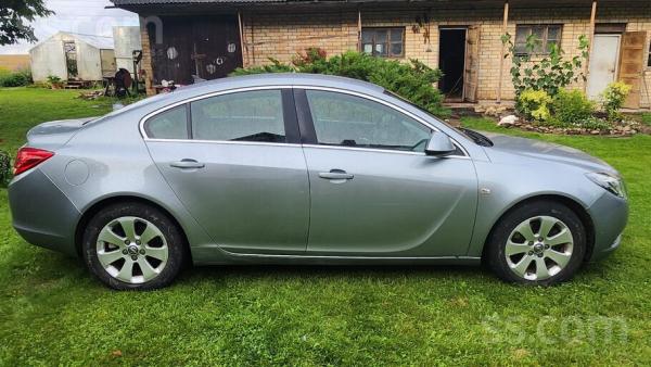 Pelēks Opel Insignia 2011 Saldus, ar dzinēja tilpumu 1.60 L un nobraukumu 139 tūkst. km par 3500 €, foto 7 vietnē AUTOMOTO.COM.LV