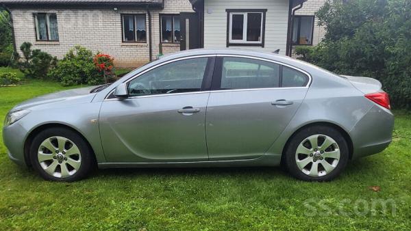 Pelēks Opel Insignia 2011 Saldus, ar dzinēja tilpumu 1.60 L un nobraukumu 139 tūkst. km par 3500 €, foto 8 vietnē AUTOMOTO.COM.LV