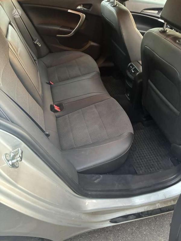 Grey Opel Insignia 2011 in Trakai, with an engine capacity of 1.96 L and mileage of 315 thousand km for 2400 €, photo 10 on AUTOMOTO.COM.LV