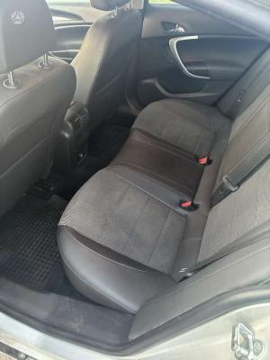 Grey Opel Insignia 2011 in Trakai, with an engine capacity of 1.96 L and mileage of 315 thousand km for 2400 €, photo 12 on AUTOMOTO.COM.LV