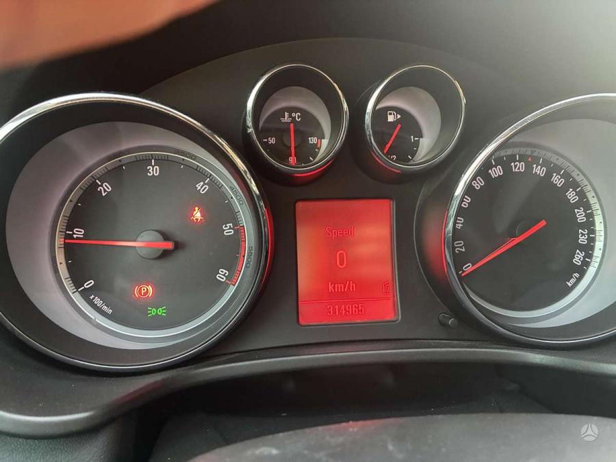 Grey Opel Insignia 2011 in Trakai, with an engine capacity of 1.96 L and mileage of 315 thousand km for 2400 €, photo 14 on AUTOMOTO.COM.LV