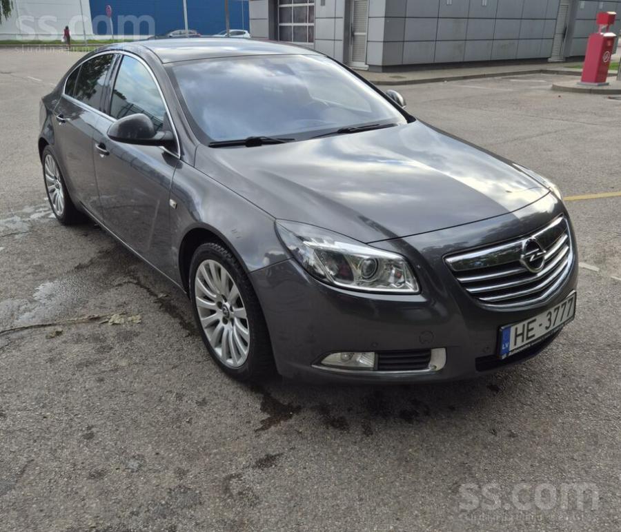 Pelēks Opel Insignia 2011 Liepāja, ar dzinēja tilpumu 2.00 L un nobraukumu 326 tūkst. km par 4300 €, foto 1 vietnē AUTOMOTO.COM.LV