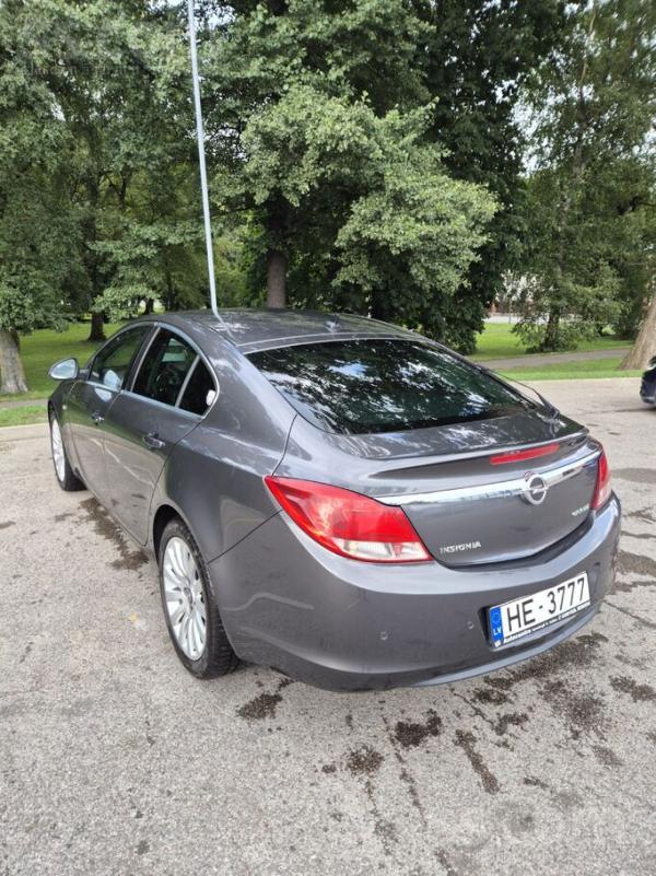 Opel Insignia 2011 Liepāja vietnē Pelēks Opel Insignia 2011 Liepāja, ar dzinēja tilpumu 2.00 L un nobraukumu 326 tūkst. km par 4300 €, foto 4 vietnē AUTOMOTO.COM.LV