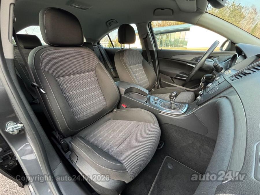 Pelēks Opel Insignia 2012 Paide, ar dzinēja tilpumu 2.00 L un nobraukumu 229 tūkst. km par 5890 €, foto 10 vietnē AUTOMOTO.COM.LV