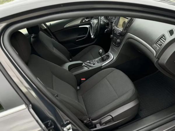 Pelēks Opel Insignia 2014 Jūrmala, ar dzinēja tilpumu 2.00 L un nobraukumu 187 tūkst. km par 5490 €, foto 10 vietnē AUTOMOTO.COM.LV