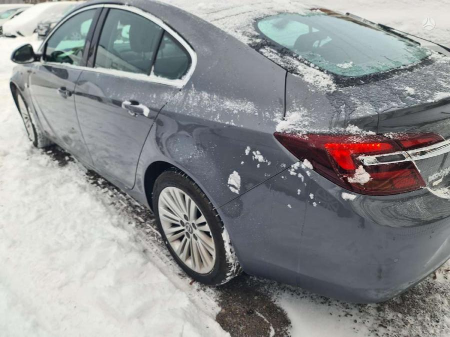 Grey Opel Insignia 2015 in Taurage, with an engine capacity of 1.60 L and mileage of 143 thousand km for 5500 €, photo 6 on AUTOMOTO.COM.LV