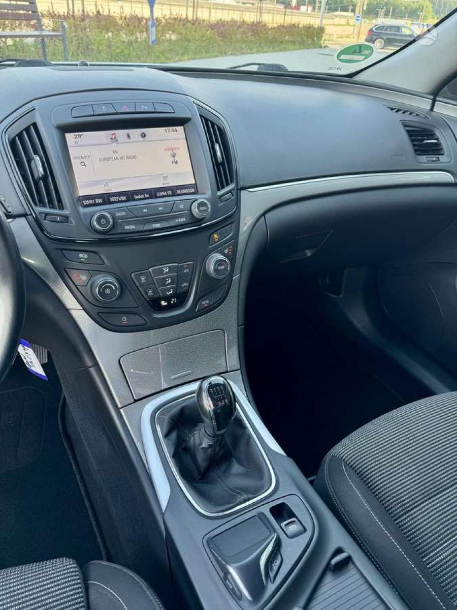 Pelēks Opel Insignia 2015 Viļņa, ar dzinēja tilpumu 1.96 L un nobraukumu 235 tūkst. km par 4250 €, foto 10 vietnē AUTOMOTO.COM.LV