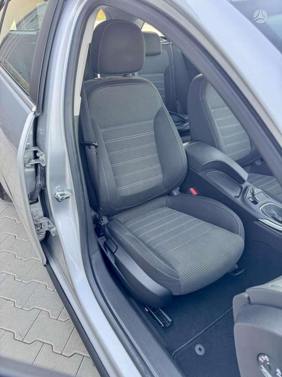 Pelēks Opel Insignia 2015 Viļņa, ar dzinēja tilpumu 1.96 L un nobraukumu 235 tūkst. km par 4250 €, foto 12 vietnē AUTOMOTO.COM.LV