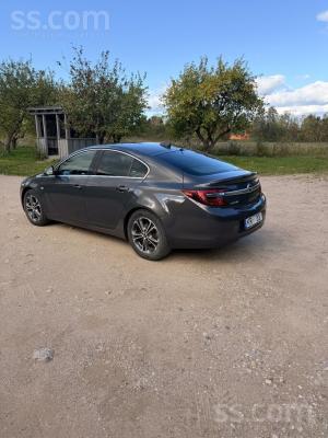 Pelēks Opel Insignia 2015 Rīga, ar dzinēja tilpumu 1.60 L un nobraukumu 184 tūkst. km par 5400 €, foto  vietnē AUTOMOTO.COM.LV