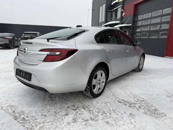 Pelēks Opel Insignia 2016 Kauņa, ar dzinēja tilpumu 1.60 L un nobraukumu 300 tūkst. km par 4000 €, foto 5 vietnē AUTOMOTO.COM.LV