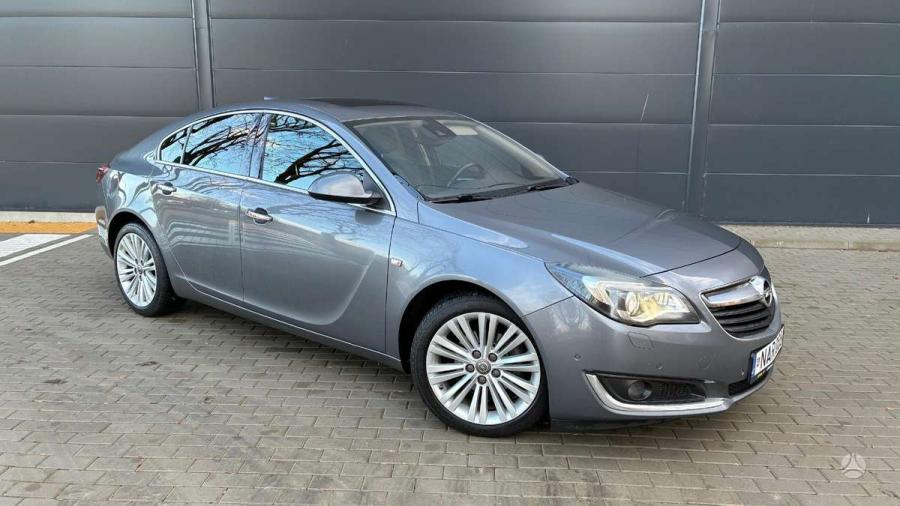 Grey Opel Insignia 2016 in Kaunas, with an engine capacity of 1.96 L and mileage of 300 thousand km for 6900 €, photo 6 on AUTOMOTO.COM.LV