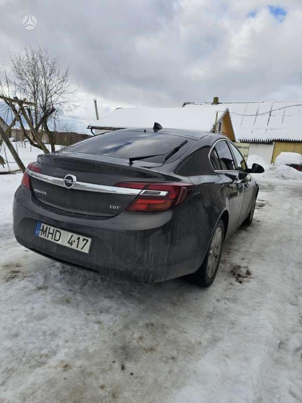 Grey Opel Insignia 2016 in Ukmerge, with an engine capacity of 1.60 L and mileage of 300 thousand km for 4500 €, photo 3 on AUTOMOTO.COM.LV