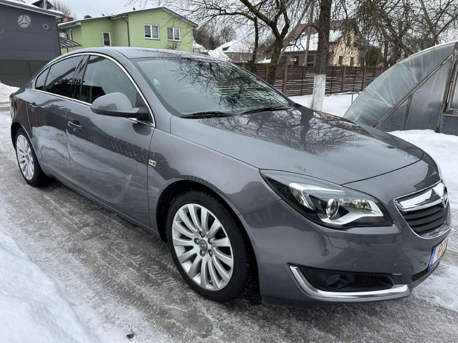 Grey Opel Insignia 2016 in Prienai, with an engine capacity of 1.96 L and mileage of 204 thousand km for 5900 €, photo 2 on AUTOMOTO.COM.LV