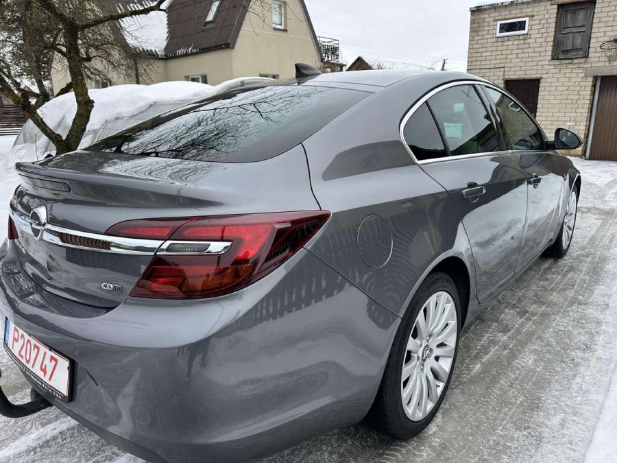 Grey Opel Insignia 2016 in Prienai, with an engine capacity of 1.96 L and mileage of 204 thousand km for 5900 €, photo 4 on AUTOMOTO.COM.LV
