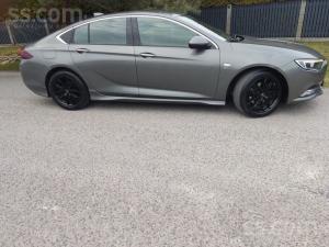 Grey Opel Insignia 2017 in Riga, with an engine capacity of 1.60 L and mileage of 0 thousand km for 6250 €, photo 15 on AUTOMOTO.COM.LV