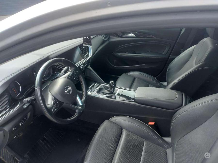 Pelēks Opel Insignia 2017 Tauragė, ar dzinēja tilpumu 1.96 L un nobraukumu 184 tūkst. km par 8750 €, foto 23 vietnē AUTOMOTO.COM.LV