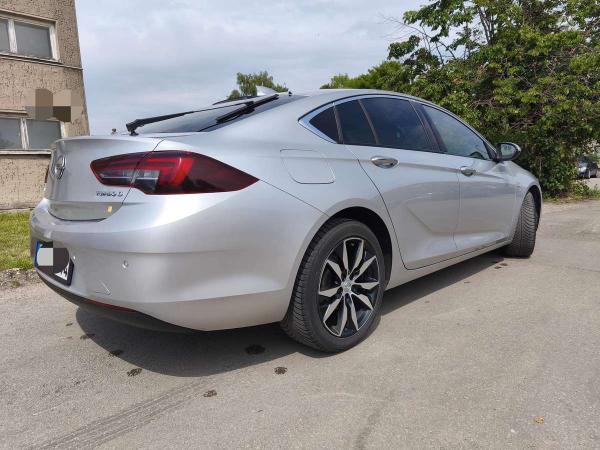 Grey Opel Insignia 2017 in Klaipeda, with an engine capacity of 1.60 L and mileage of 156 thousand km for 8400 €, photo 7 on AUTOMOTO.COM.LV