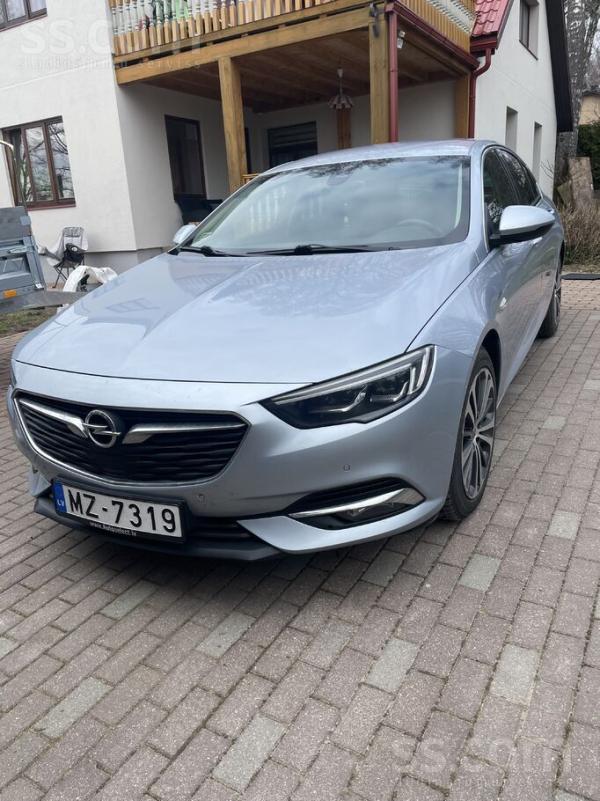 Pelēks Opel Insignia 2017 Ogre, ar dzinēja tilpumu 1.60 L un nobraukumu 239 tūkst. km par 9150 €, foto 1 vietnē AUTOMOTO.COM.LV