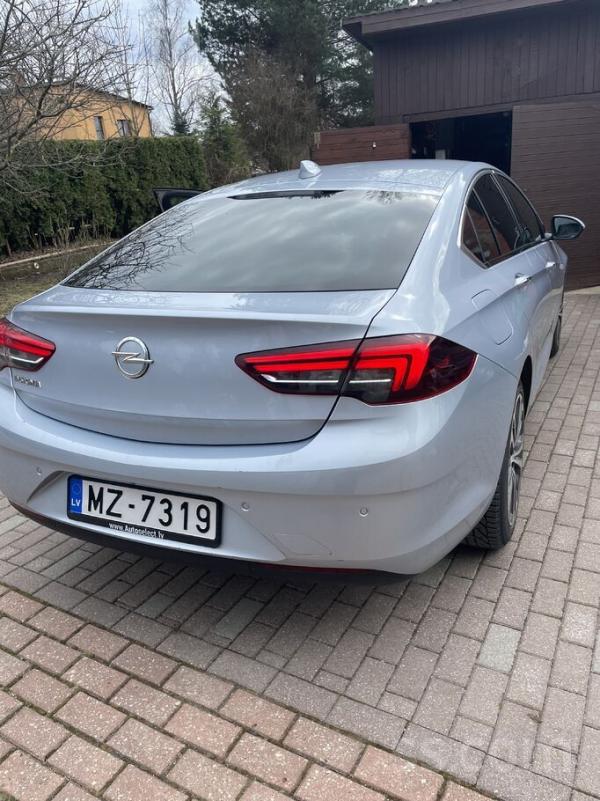 Pelēks Opel Insignia 2017 Ogre, ar dzinēja tilpumu 1.60 L un nobraukumu 239 tūkst. km par 9150 €, foto 2 vietnē AUTOMOTO.COM.LV