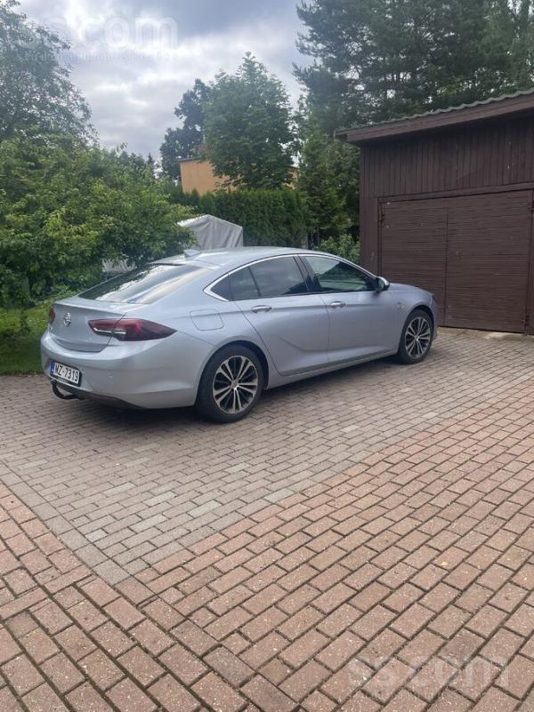 Pelēks Opel Insignia 2017 Ogre, ar dzinēja tilpumu 1.60 L un nobraukumu 239 tūkst. km par 9150 €, foto 3 vietnē AUTOMOTO.COM.LV