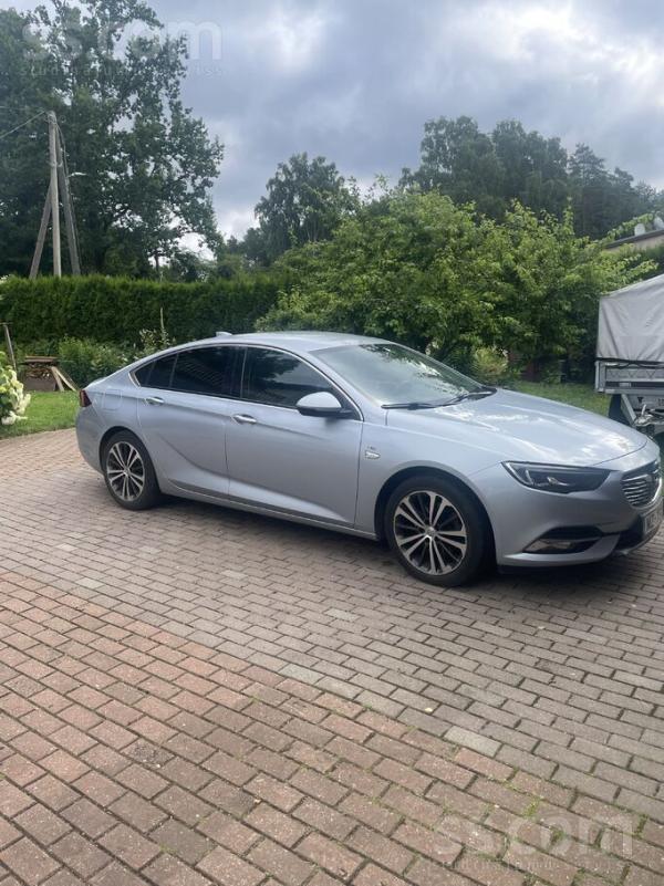 Pelēks Opel Insignia 2017 Ogre, ar dzinēja tilpumu 1.60 L un nobraukumu 239 tūkst. km par 9150 €, foto 4 vietnē AUTOMOTO.COM.LV