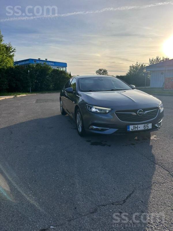 Pelēks Opel Insignia 2017 Rīga, ar dzinēja tilpumu 1.60 L un nobraukumu 191 tūkst. km par 9500 €, foto 1 vietnē AUTOMOTO.COM.LV